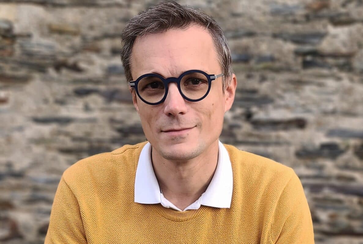 Pointed : un ancien des services de renseignement expert en recrutement Pointed : un ancien des services de renseignement expert en recrutement